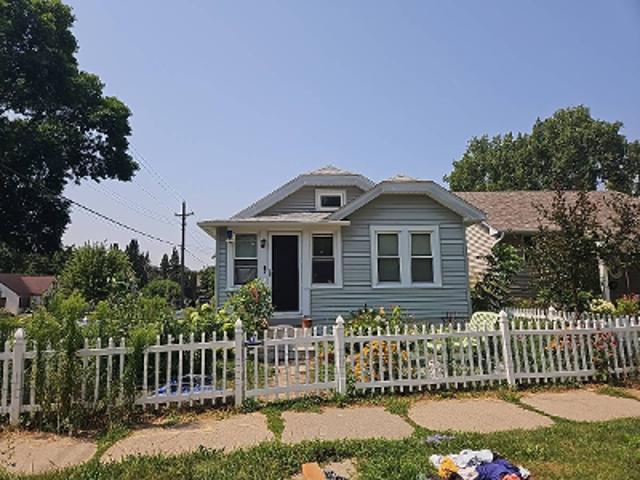 Oakdale Ave