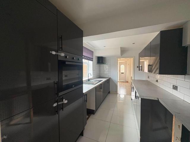 Oakdale Avenue, Peterborough PE2, 3 bed detached house to rent, £1,400 pcm | PrimeLocation