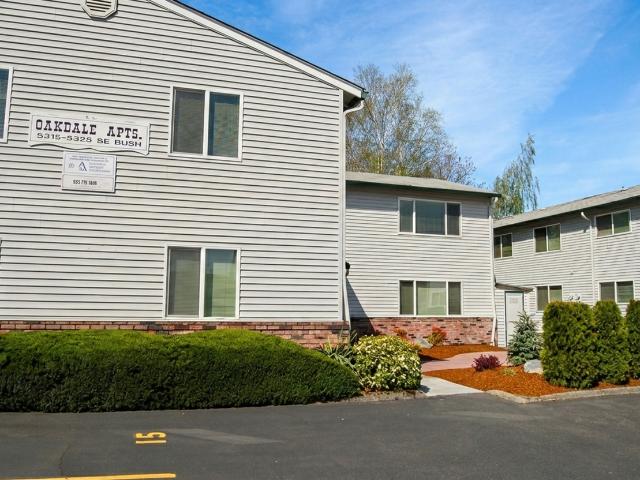 Oakdale Apts 2 Bedroom Apartment for Rent at 3725 Se 54th Ave, Portland, OR 97206 Foster Powell