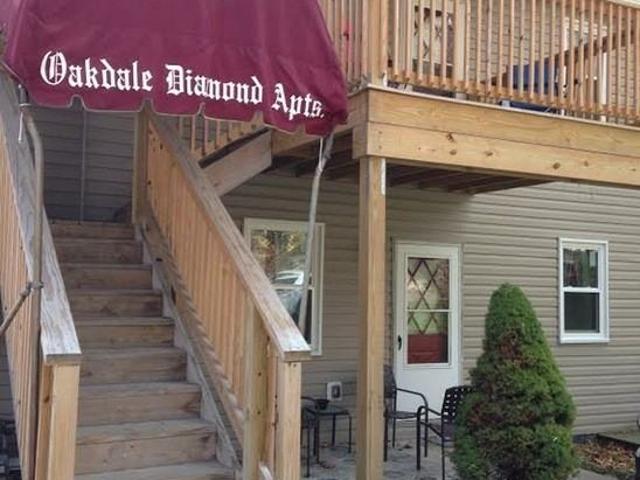 Oakdale 2 Bedroom Apartment for Rent at 219 W State St, Oakdale, PA 15071