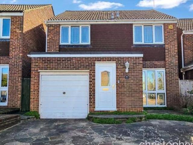 Oakdene, Cheshunt, 4 Bedroom Detached