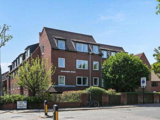 Oakdene Close, Pinner HA5, 1 bed flat to rent, £1,200 pcm | PrimeLocation
