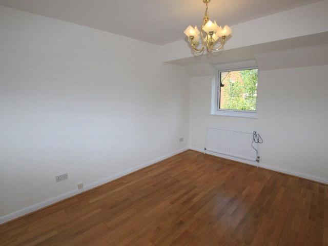 Oakdene Close, Westfield Park, Pinner, Middlesex HA5, 2 bed detached house to rent, £1,850 pcm | PrimeLocation
