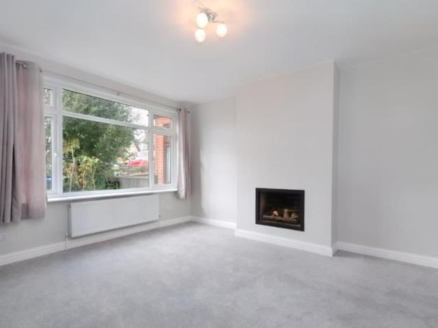 Oakdene Drive, Surbiton, KT5