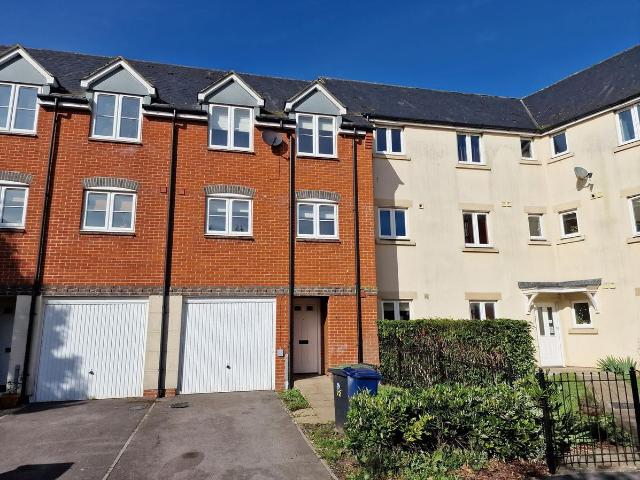 Oake Woods, Gillingham SP8, 4 bed terraced house to rent, £1,400 pcm | PrimeLocation
