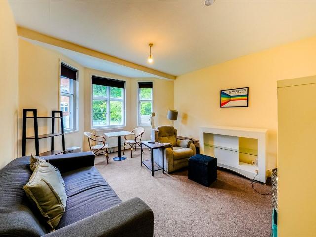 Oakfield Court, Haslemere Road, Crouch End, London N8, 1 bed flat to rent, £2,200 pcm | PrimeLocation