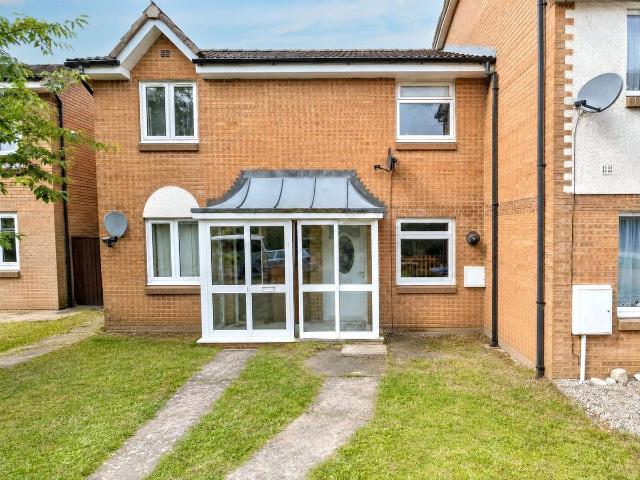 Oakfield Lane, Consett DH8, 2 bed terraced house to rent, £650 pcm | PrimeLocation