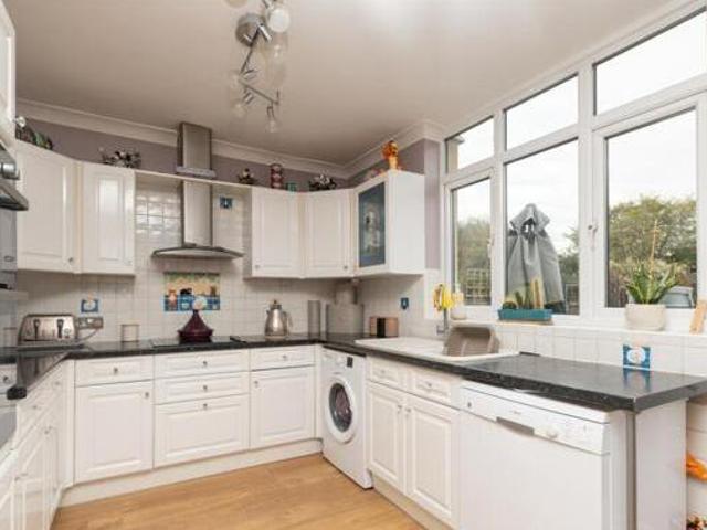 Oakfield Park Road, Dartford, 3 Bedroom End