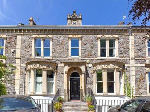 Oakfield Road, Clifton, 2 Bedroom Apartment