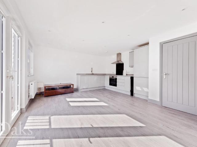 Oakfield Road, Croydon CR0, 1 bed flat to rent, £1,300 pcm | PrimeLocation