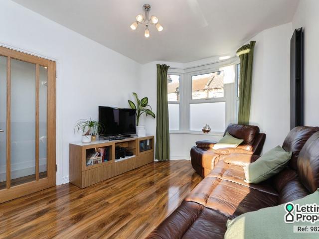 Oakfield Road, London, Greater London E17, 4 bed terraced house to rent, £2,700 pcm | PrimeLocation
