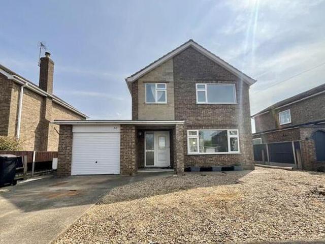 Oakfield, Saxilby, 3 Bedroom Detached
