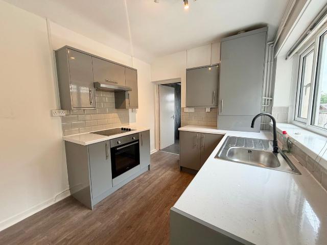Oakfield Street, Pontarddulais, Swansea SA4, 3 bed end terrace house to rent, £1,000 pcm | PrimeLocation