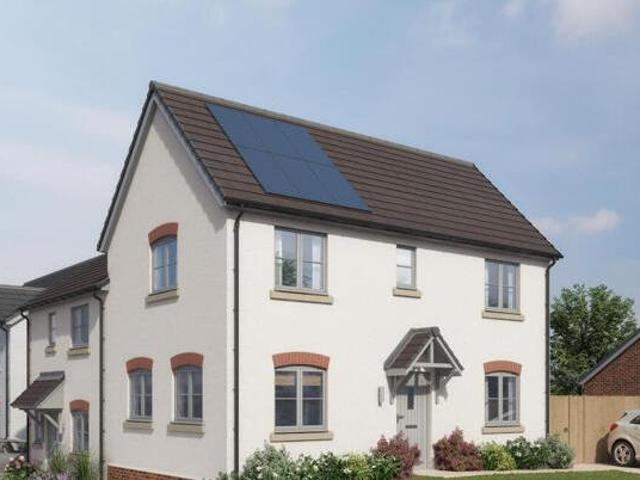 Oakfields, Credenhil, 2 Bedroom Semi detached