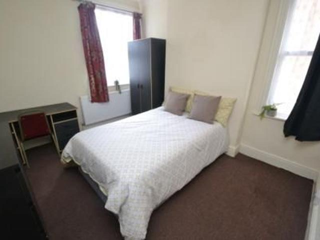 Oakfields Road, West Bridgford, NG2