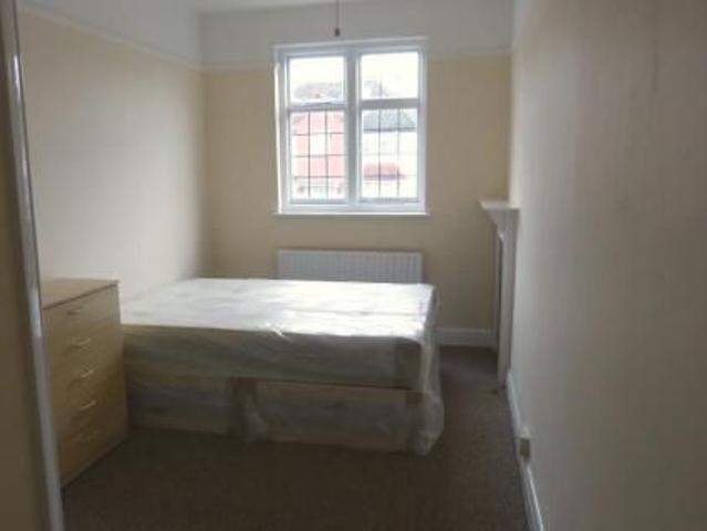 Oakfields Road NW11, Room to rent, £580 pcm | PrimeLocation