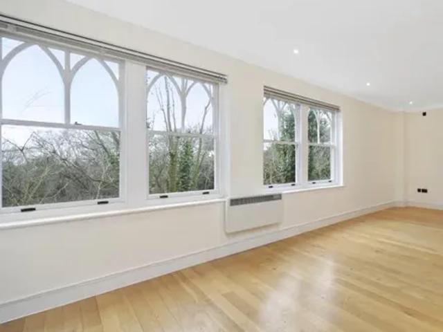 Oakhill Avenue, London, NW3 7RD, United Kingdom | 3 bed townhouse for rent #138933022 | Rentberry