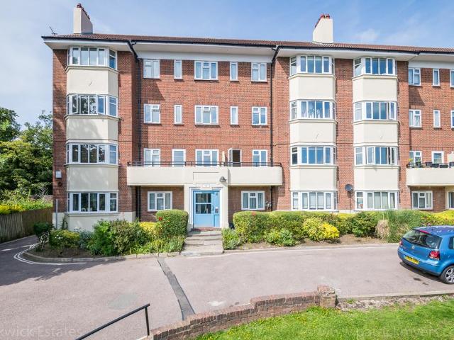 Oakhill Court 2 bed flat to rent £1,750 pcm £404 pw
