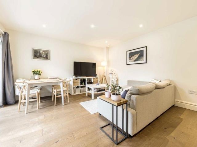 Oakhill Road, SW15, London
