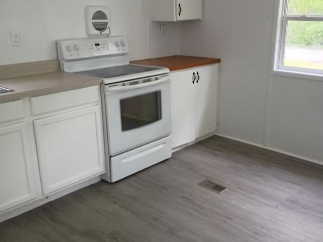 Oakhurst 1 Bedroom Apartment for Rent at 240 Oakhurst Ln, Thompsontown, PA 17094
