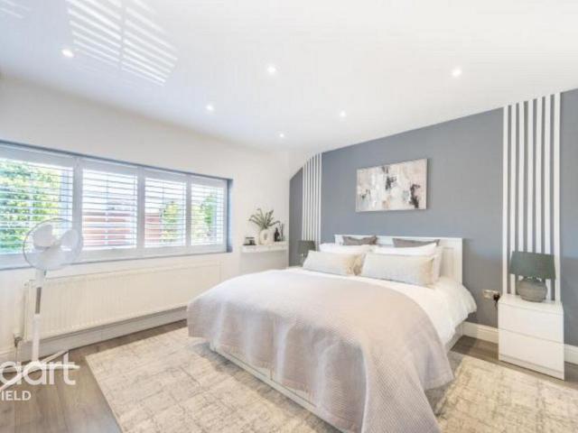 Oakington Avenue, WEMBLEY 5 bed semi detached house to rent £5,000 pcm £1,154 pw