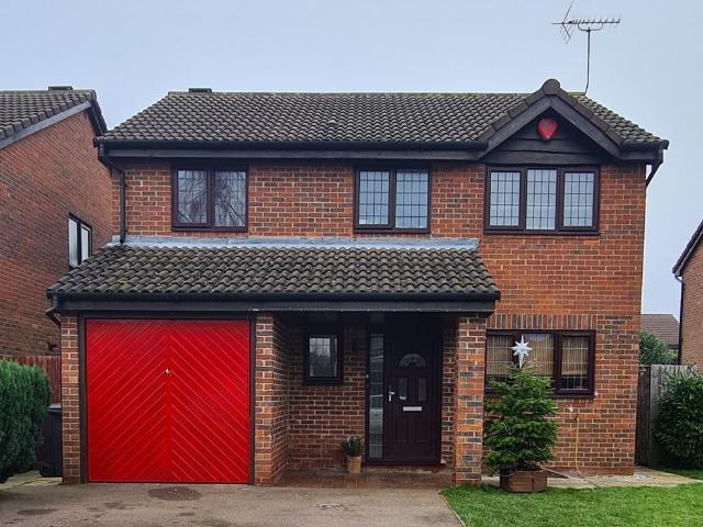Oakington, Welwyn Garden City AL7, 4 bed detached house to rent, £2,400 pcm | PrimeLocation