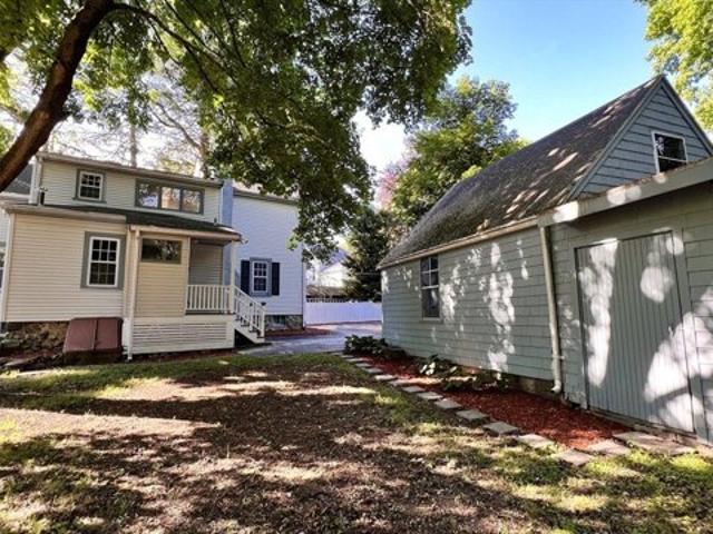 Oakland Cir, Wellesley, Home For Sale
