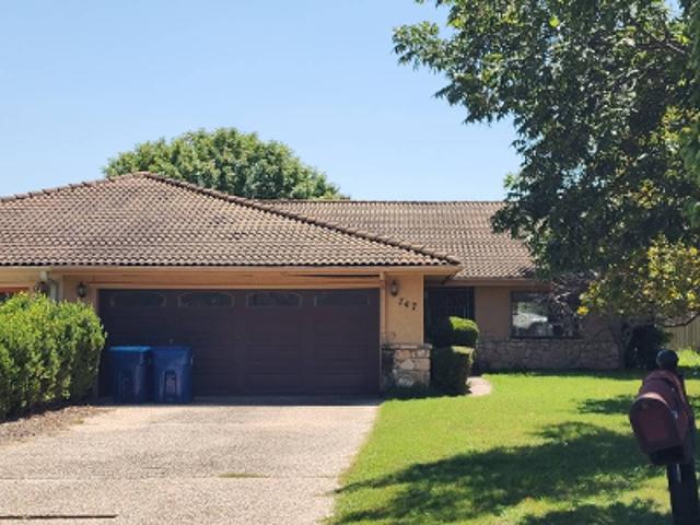Oakland Hills Ln