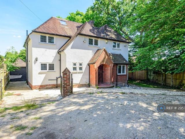 Oaklands Way, Southampton, SO16 4 bed detached house to rent £2,450 pcm £565 pw