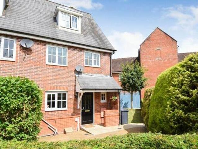 Oaklands Avenue, Amesbury, 3 Bedroom End