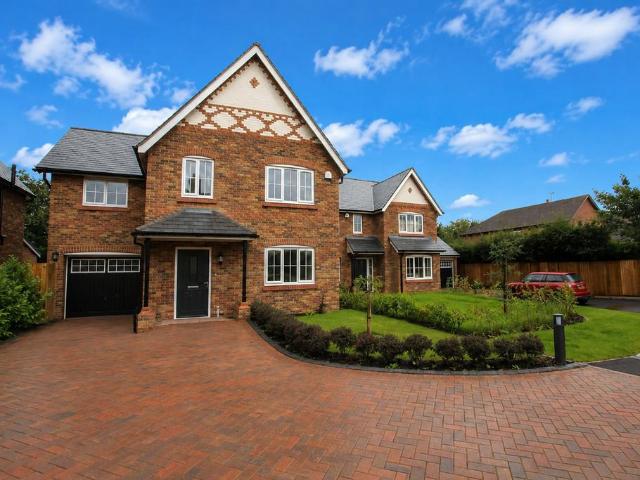 Oaklands Court, Lavister Rossett 4 bed detached house to rent £1,850 pcm £427 pw