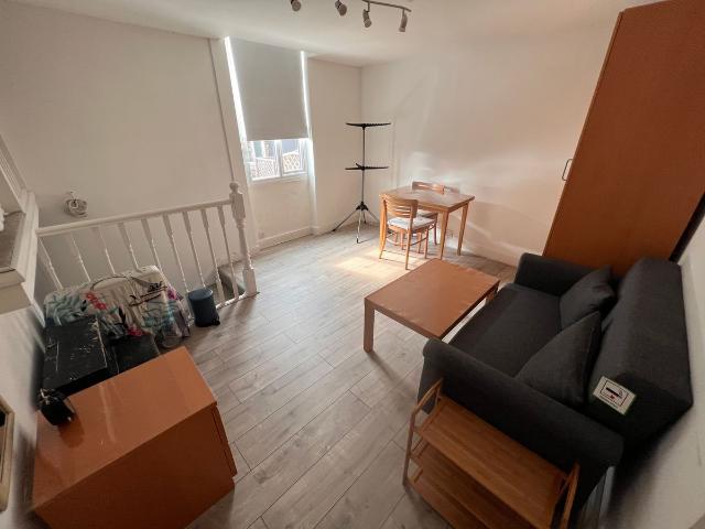 Oaklands Grove, London W12, Studio to rent, £1,250 pcm | PrimeLocation