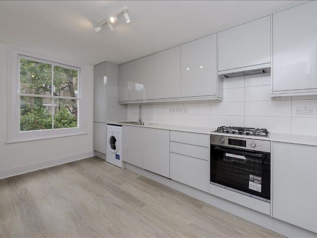 Oaklands Grove, London W12, 2 bed maisonette to rent, £2,600 pcm | PrimeLocation
