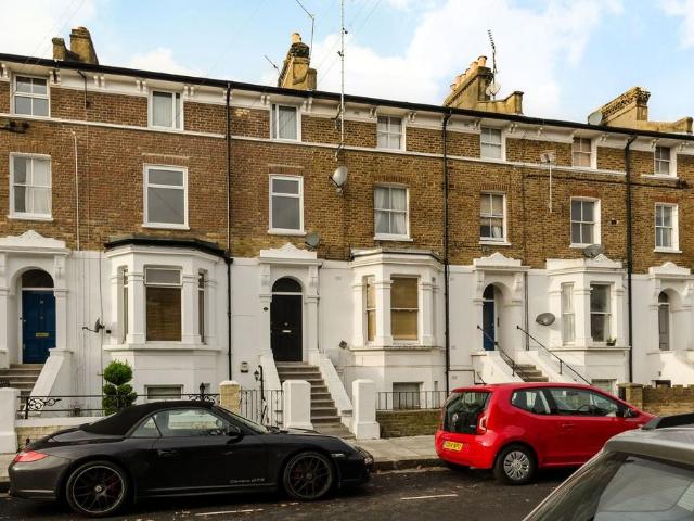 Oaklands Grove, Shepherd's Bush. 2 bed flat to rent £3,000 pcm £692 pw