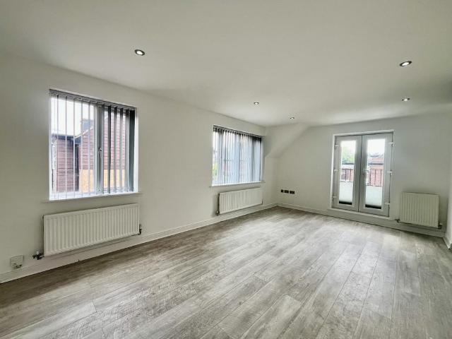 Oaklands Place, Gipton, LEEDS 2 bed flat to rent £1,000 pcm £231 pw