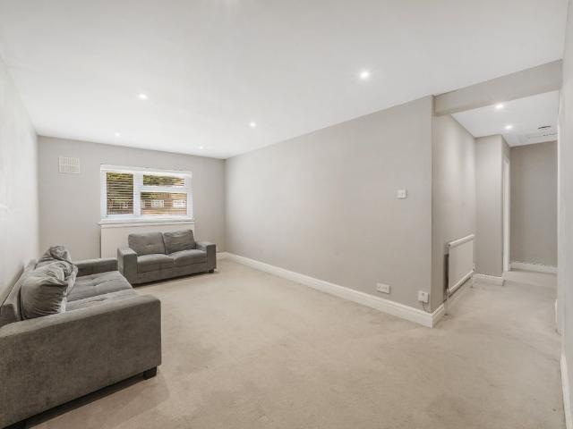 Oaklands Road, Cricklewood NW2, 1 bed flat to rent, £1,560 pcm | PrimeLocation