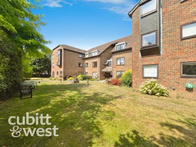Oaklands Road, Havant PO9, 1 bed flat to rent, £900 pcm | PrimeLocation