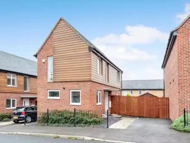 Oaklands Street, Leeds, UK, LS8 2 bed house to rent £1,250 p.