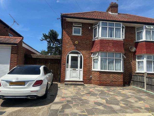 Oakleigh Avenue, Edgware HA8, 3 bed semi detached house to rent, £2,400 pcm | PrimeLocation