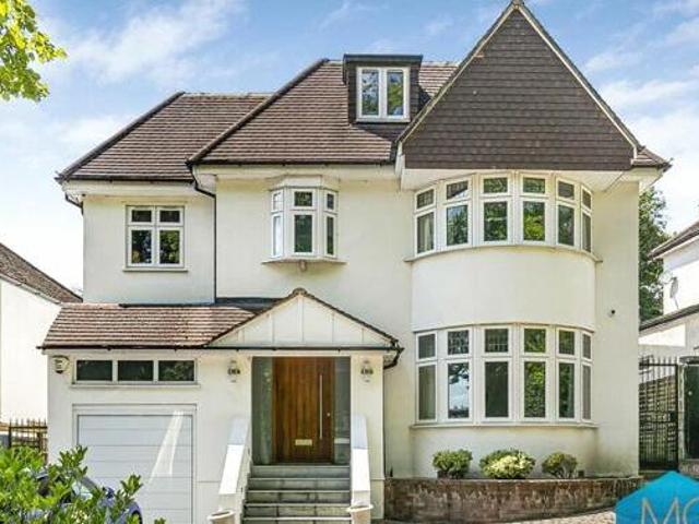 Oakleigh Avenue, London, 6 Bedroom Detached