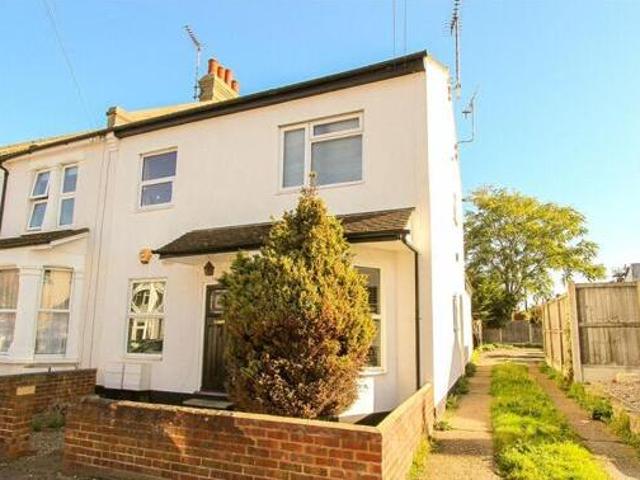 Oakleigh Park Drive, Leigh on sea, 2 Bedroom Apartment