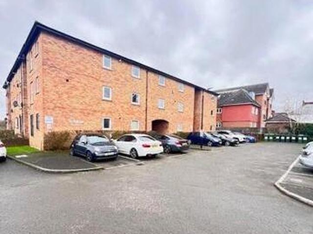 Oakleigh Road North, London, 1 Bedroom Property