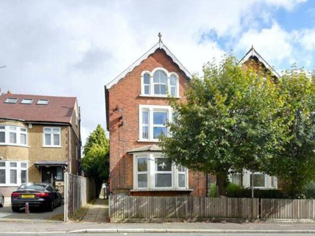 Oakleigh Road South, New Southgate, 1 Bedroom Flat