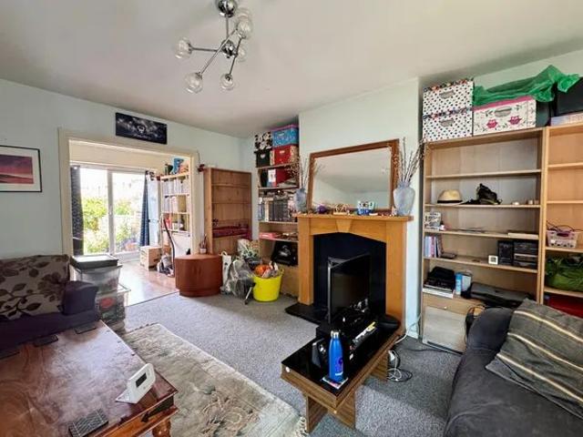 Oakleigh Road, Worthing, BN11 3 bedroom end of terrace house to rent