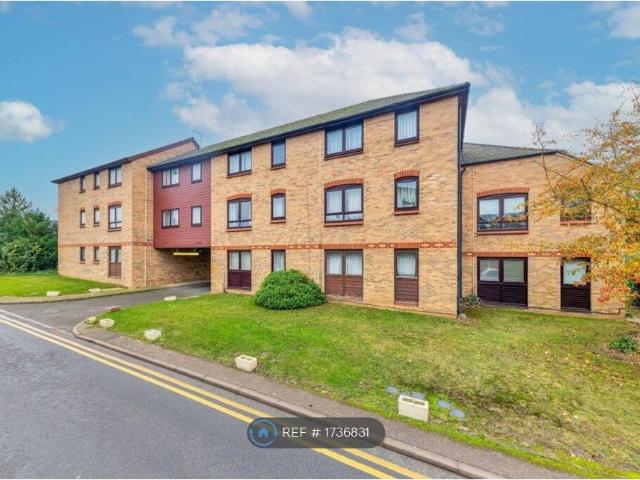 Oakley Court, Royston SG8, 1 bed flat to rent, £1,100 pcm | PrimeLocation