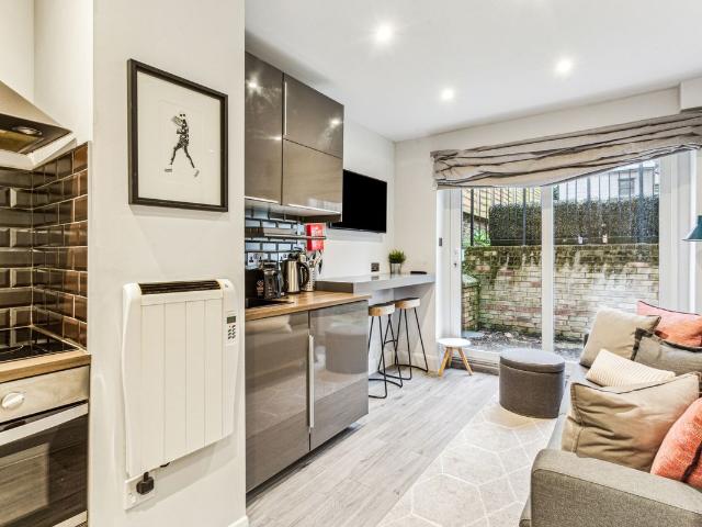 Oakley Square, Camden Town NW1, 1 bed flat to rent, £2,300 pcm | PrimeLocation