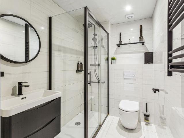 Oakley Square, Camden Town NW1, Studio to rent, £2,025 pcm | PrimeLocation