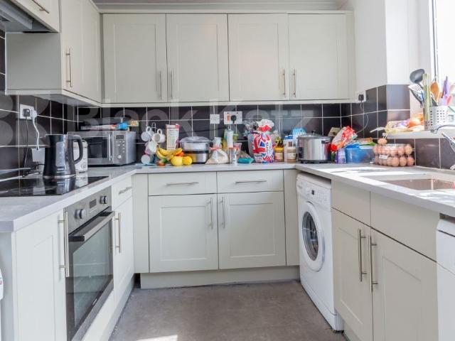Oakley Square, Camden NW1, 3 bed flat to rent, £3,575 pcm | PrimeLocation