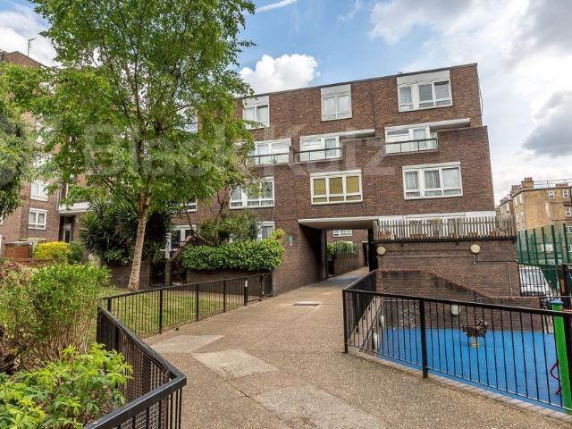 Oakley Square, Camden NW1, 3 bed flat to rent, £3,597 pcm | PrimeLocation