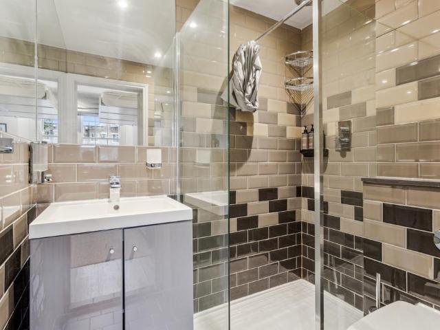 Oakley Square, London, NW1 Studio to rent £1,750 pcm £404 pw